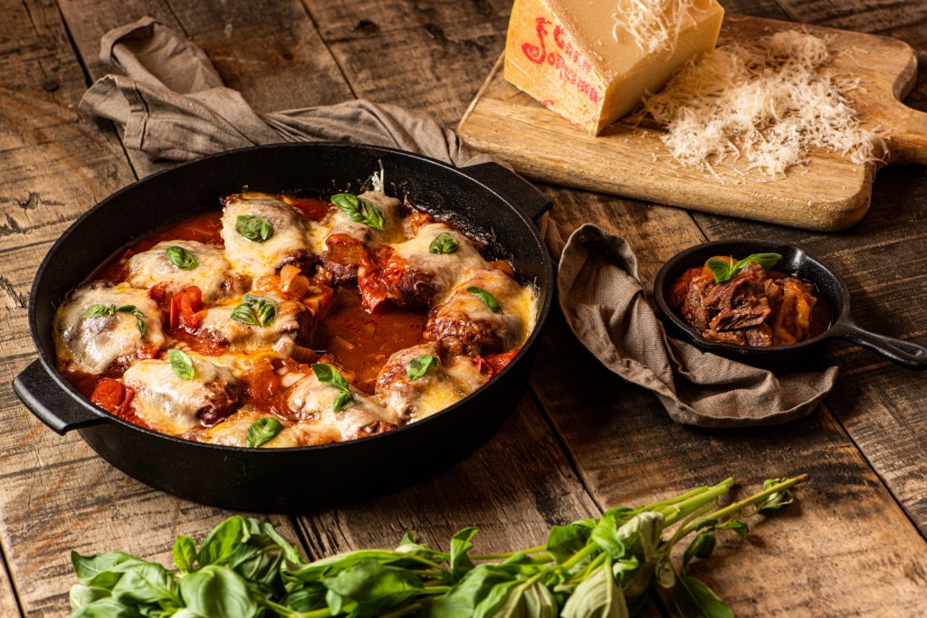 In tomatensaus gestoofde en gerookte Livar koontjes - Livar, Limburgs ...